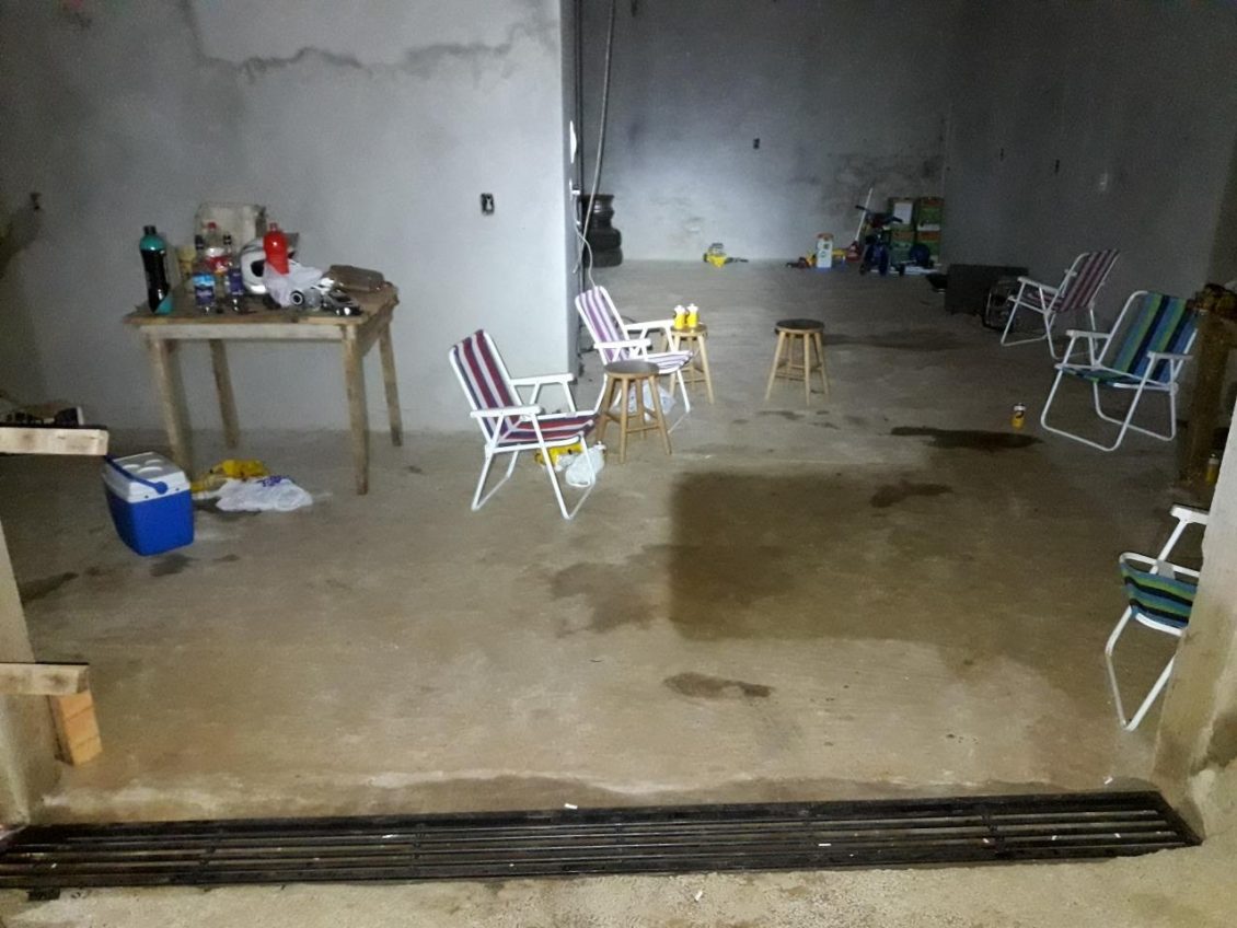 Pm Flagra Festinha Em Porão De Casa Em Concórdia Clicrdc