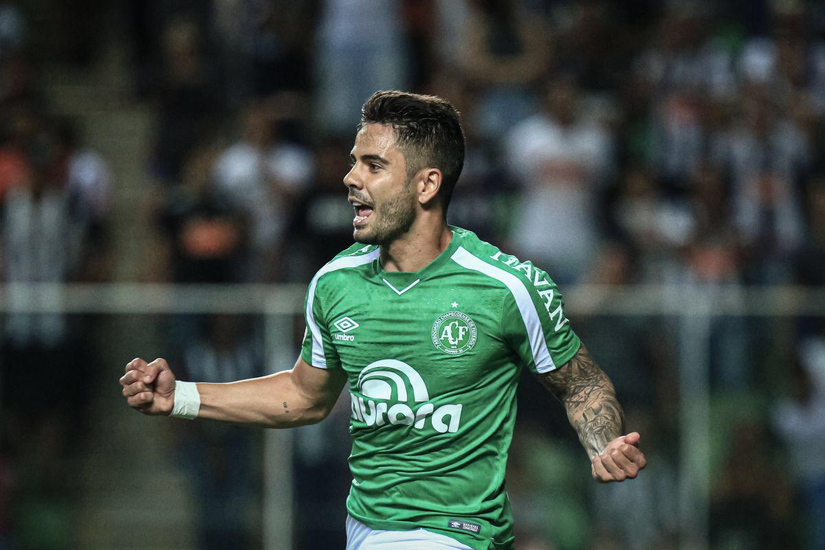 Henrique Almeida volta a Chapecoense - ClicRDC