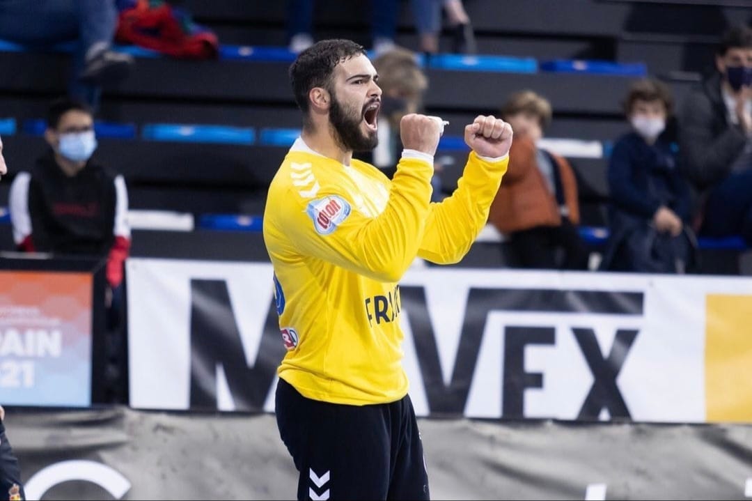 EXCLUSIVO: goleiro de Handebol catarinense, fala sobre trajetória que o ...